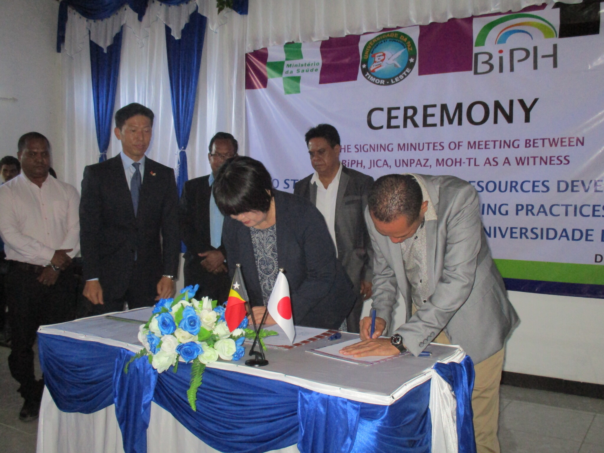 プロジェクト署名式｜Bridges in Public Health